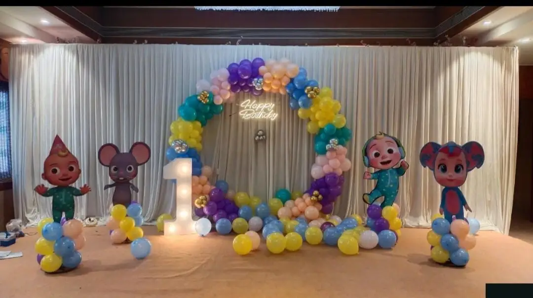 HORA – Event & Balloon Decoration Services
